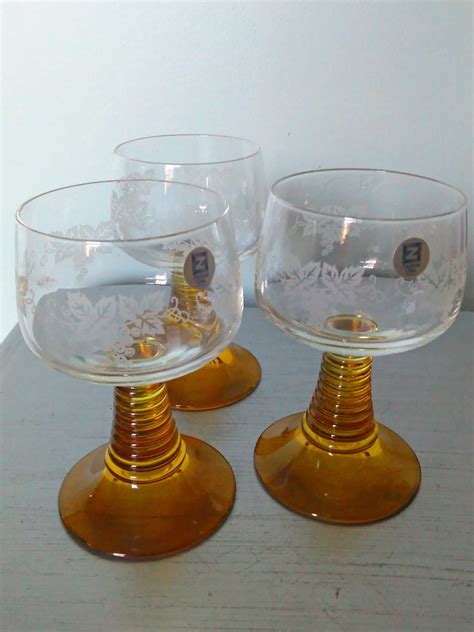 Vintage Wine Glasses Roemer Schott Zweisel Beehive Amber Stem Etched