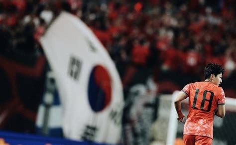 이강인 국대 사진인데 잘 나온듯 ㅇㅇ 해외축구 에펨코리아