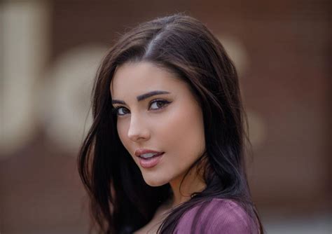 Erin Olash Bio Age Height Wiki Models Biography