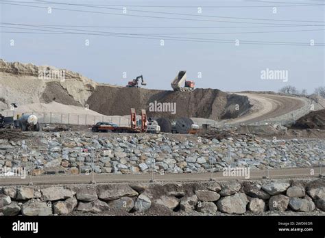 Mining Of Sand And Gravel Resources For The Construction Industry Natural Resource Sand And