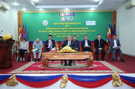 ថ្នាក់ដឹកនាំខេត្តកណ្ដាល អញ្ជើញចូលរួមបើកវគ្គអប់រំផ្សព្វផ្សាយ លិខិតបទដ្ឋានជាតិ អន្តរជាតិ