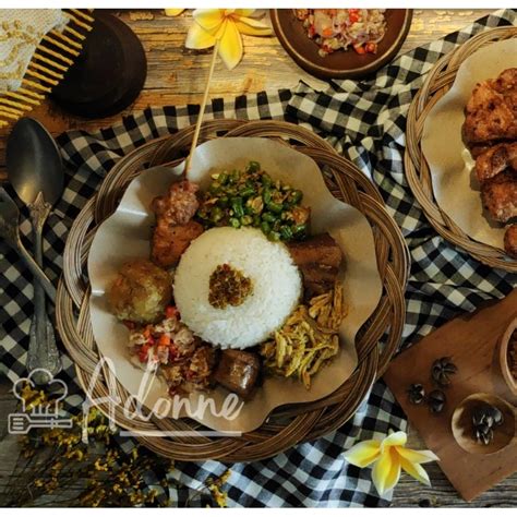 Jual Nasi Babi Bali Nasi Campur Bali Nasi Campur Babi Khas Bali Shopee Indonesia