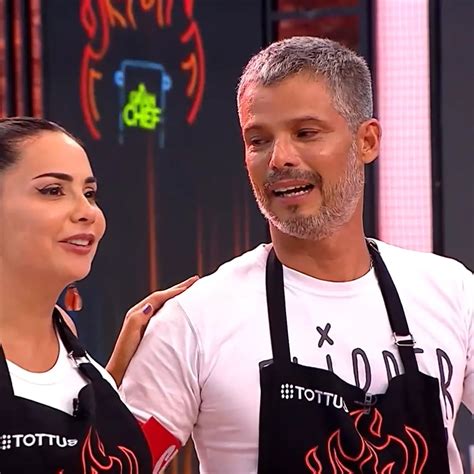 Resumen 1 Misil Ruso Destruye Bloque Residencial En Ucrania Generales De Putin Están Bajo