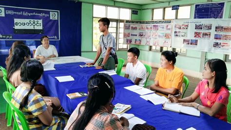မိုးကောင်းမြို့ Commnity Centre ခန်းမ၌ ဆည်းလည်းသံစာအုပ်ဖြင့် Book Club