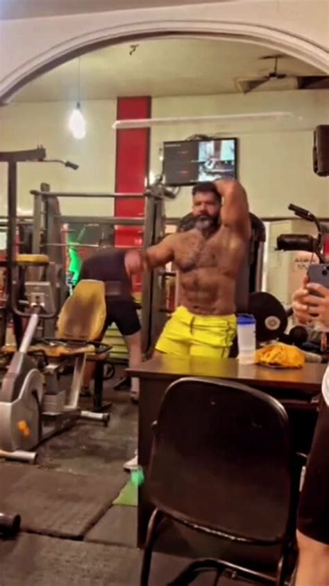 Handsome Bearded Muscledaddy ThisVid Com Handsome Bearded Muscledaddy ThisVid Com