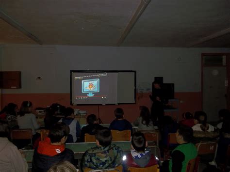 ΟΛΟΗΜΕΡΟ ΔΗΜΟΤΙΚΟ ΣΧΟΛΕΙΟ ΕΥΑΓΓΕΛΙΣΜΟΥ ΕΛΑΣΣΟΝΑΣ ΠΑΓΚΟΣΜΙΑ ΗΜΕΡΑ ΑΣΦΑΛΟΥΣ ΠΛΟΗΓΗΣΗΣ ΣΤΟ