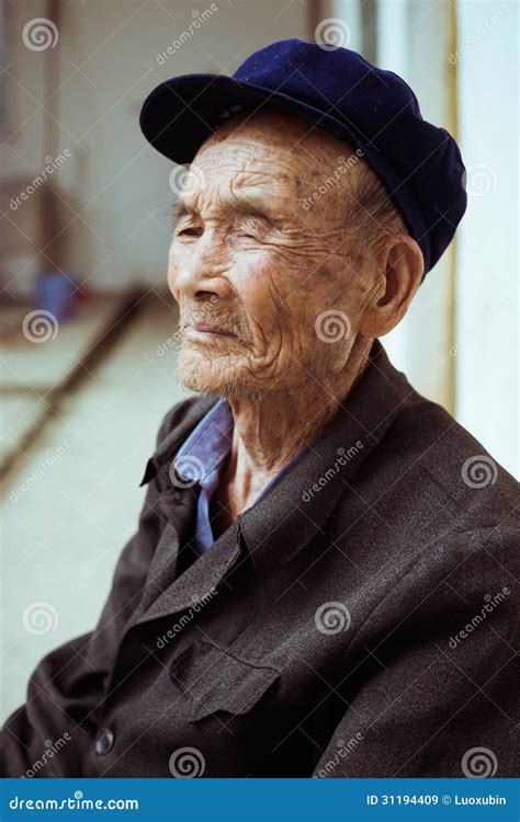 Chinese Old Man Stock Image Image Of Chinese Senior 31194409