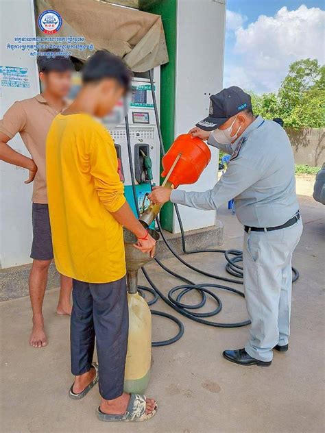 មន្ត្រី ក ប ប ដកហូតទំនិញមិនមានអនុលោមភាពពីទីផ្សារ