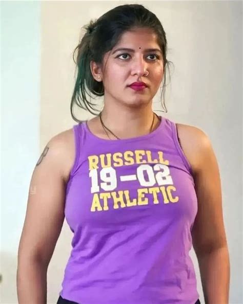 කොලඹ අපි Colombo Girls කොලඹ අපි Colombo Girls