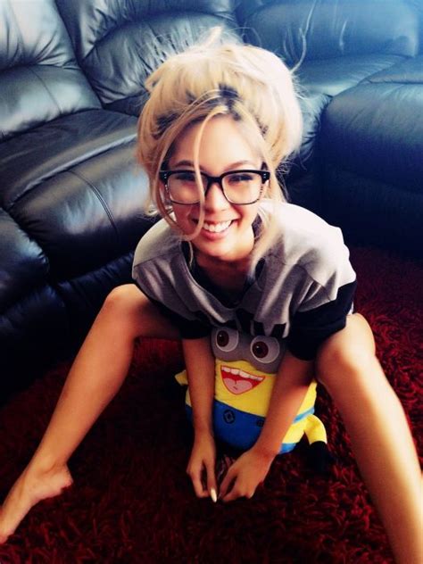 Random Cute Girls Part 22 64 Pics