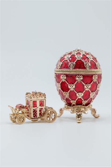 Яйца Фаберже каталог Музея Фаберже Купить Яйца Фаберже цена фото описание в магазине музея