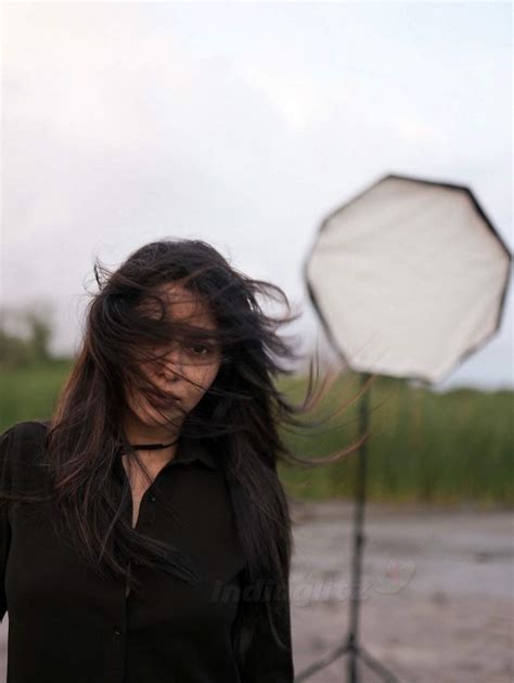 Aishwarya Lakshmi Photos Malayalam Actress Photos Images Gallery Stills And Clips