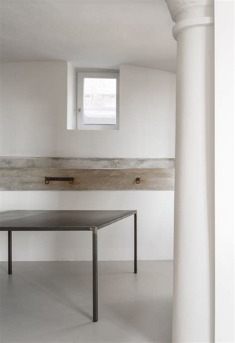 Groin Vaulted Ceiling Takes Centre Stage In Revamped 18th Century Property