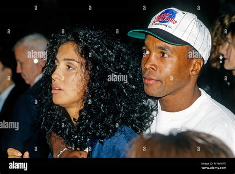 Sugar Ray Leonard Wife