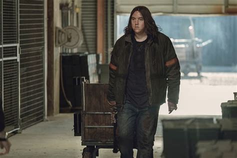 The Walking Dead World Beyond Season 2 Images The Faces Of War