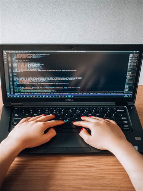Top 7 Programming Languages For Developing Operating Systems