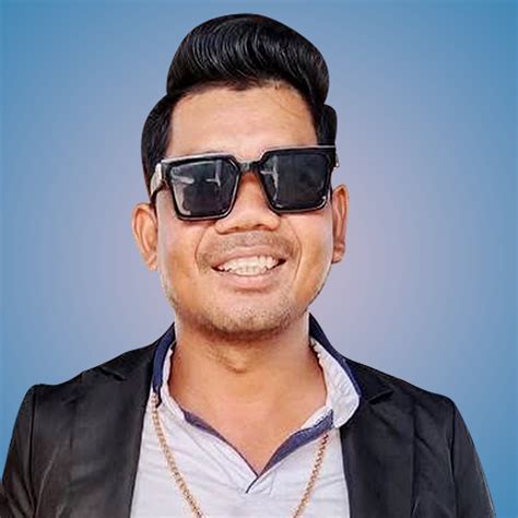 ណាក់ រចនា