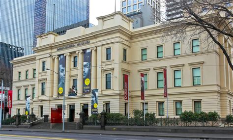 낮에는 흰색 콘크리트 건물 사진 Unsplash의 무료 멜버른 빅 이미지