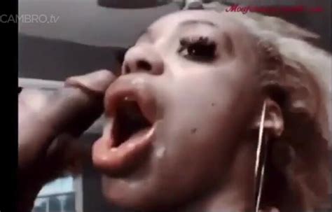 Weird Built Joint ThisVid Com