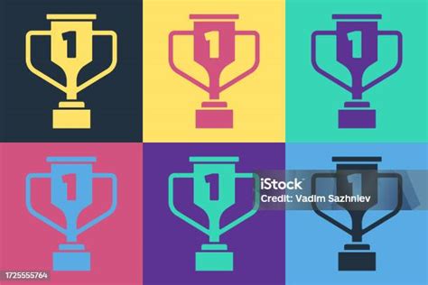 컬러 배경에 고립 된 골프 아이콘과 팝 아트 어워드 컵 우승자 트로피 기호 챔피언십 또는 경쟁 트로피 스포츠 성취 기호 벡터 1