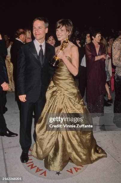 29536 Hilary Swank Photos And High Res Pictures Getty Images
