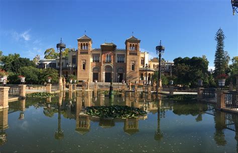 2024塞维利亚艺术与传统博物馆游玩攻略 博物馆坐落在玛丽亚路易莎公 【去哪儿攻略】