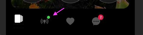 how to set green dot badge to a particular tabbaritem in ios swift