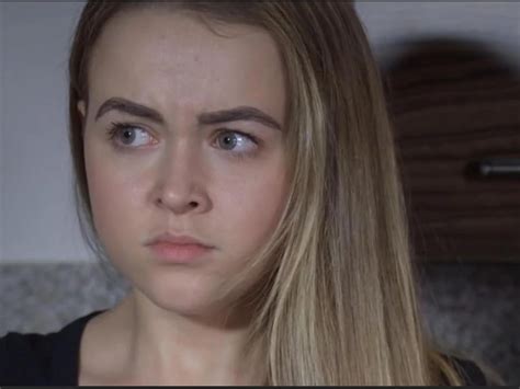 Totally Gorgeous Ellie Dadd Rsoapbabesfap