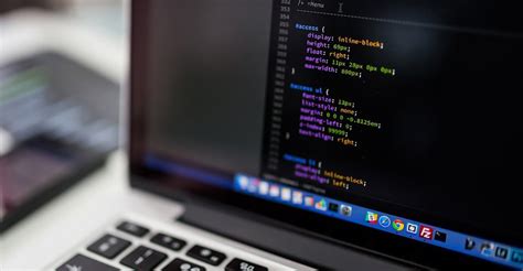 Classクラスを複数指定して上手にcssを書く方法【初心者向け】 ビギナーズハイ