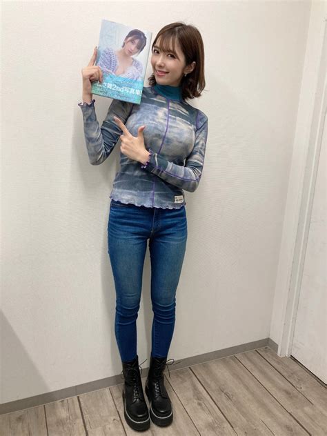 デラべっぴんr On Twitter 11月18日発売つばさ舞写真集「my‥」が納品されました！ ということで、開催中の8woman写真展