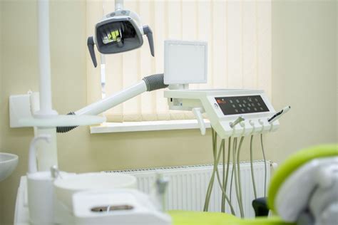 На Київщині відбудували зруйновану росіянами амбулаторію Вечірній Київ