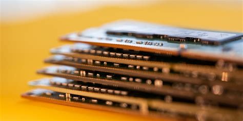 Memory Chip Makers Struggle With Declines In Demand Price Wsj