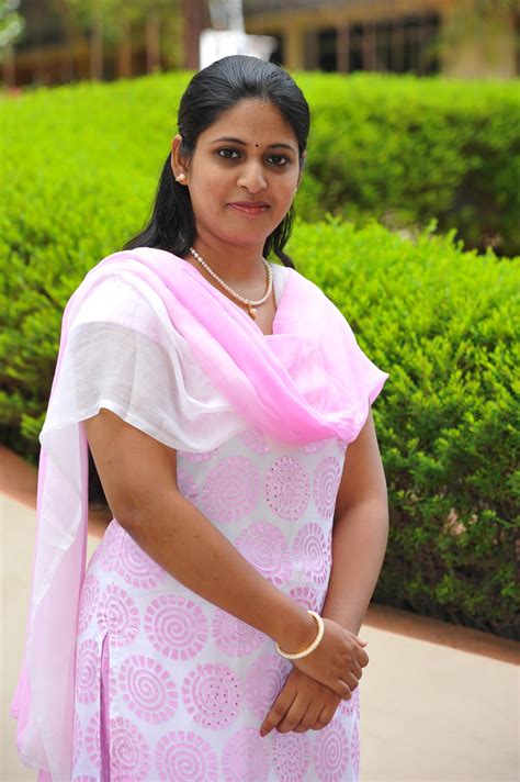 Andhamina Bhamalu Indian Aunty Eee