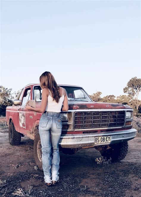Country Truck Girls