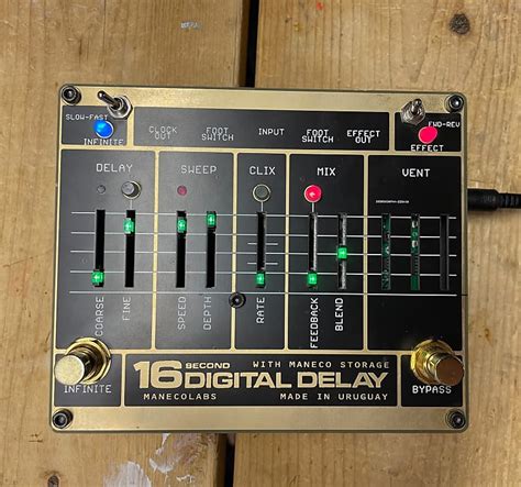 Maneco Labs 16 Seconds Delay Reissue Looping Delay Pedal Reverb