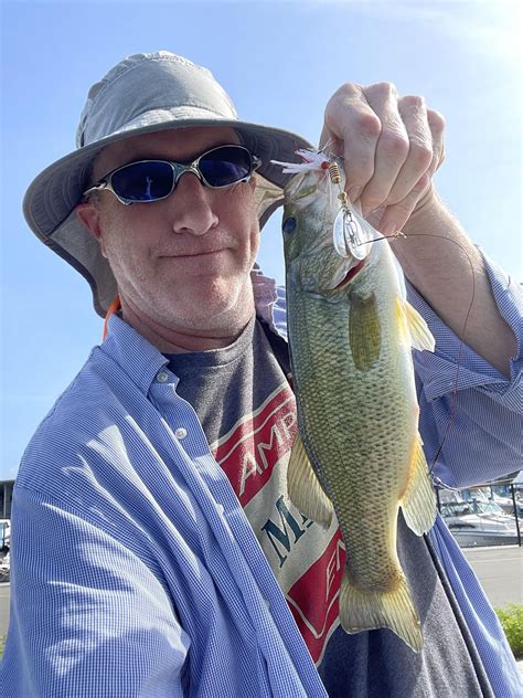 Bass Biting Here Rhookedonmidwest