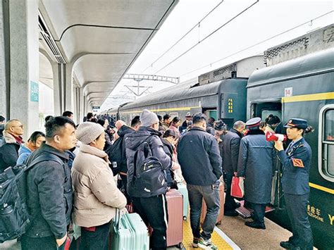 春節返程 長三角鐵路料單日發送244萬人次 東方日報