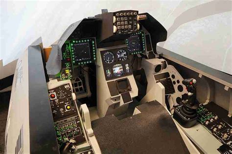 F 16 Cockpit Simulator