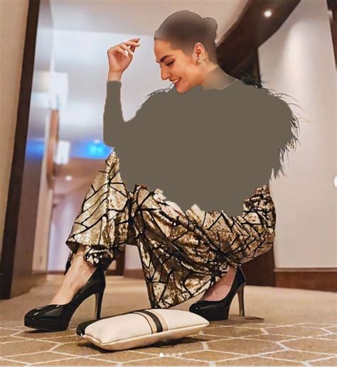 لباس طلاکوب و گران قیمت مهناز افشار عکس های مدلینگی جدید خانم بازیگر