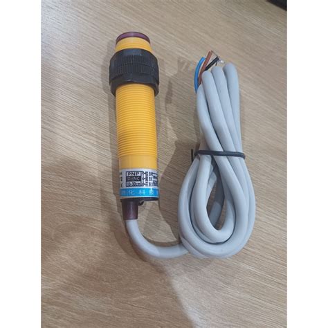Cảm Biến Quang Sensor Quang E3f Ds30p1 P2 Pnp Nc No 6 36vdc Shopee Việt Nam