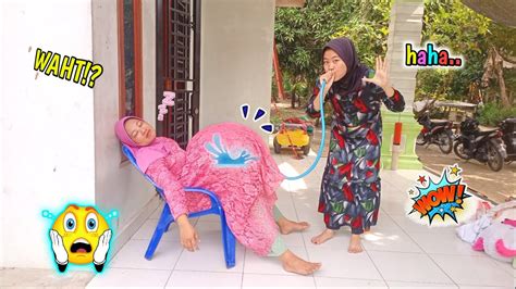 Drama Lucu😂⁉️ Kakak Tidur Di Kursi Di Kerjain Sama Si Adik Perutnya Di Tiup Pakai Selang Jadi ...