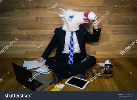 318 Imágenes De Unicorn Worker Imágenes Fotos Y Vectores De Stock