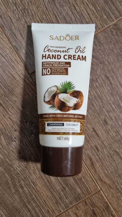 Крем для рук Sadoer Увлажняющий Coconut Oil Hand Cream отзывы