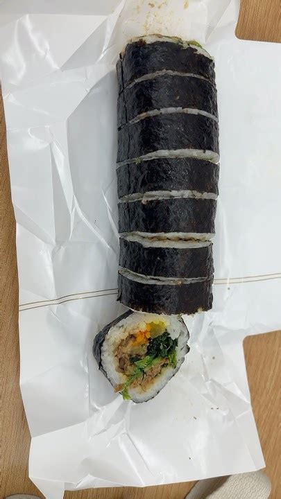 저에게있어서요우누나는엄마처럼 옆에있어주고따뜻한하고헤롱이들을 사랑해주고 행복을주고 지켜주는고마운 누나에요그리고 제가 일같다와서힘들때 영웅처럼 나타나는 고마운누나에요감사하고