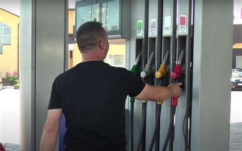 Wog ОККО Shell нардеп показав як змінились ціни на бензин у вересні ЗНАЙ ЮА