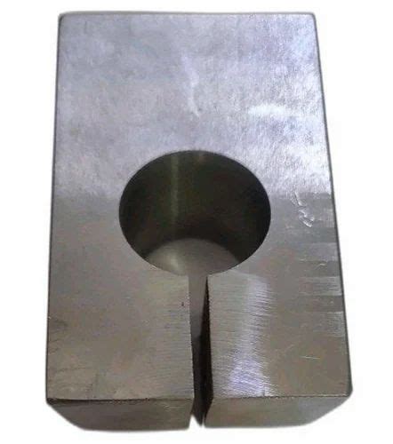 Mild Steel Shaft Adjustment Block At Rs 650piece In Ahmedabad Id