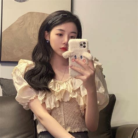 Babe Official เสื้อเชิ้ตสีพื้นคอจีน ผ้าทิ้งตัวใส่สบาย ขนาด อก 40 ยาว 25 สี ขาว ดำ หมด