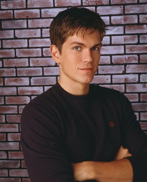 Steve Howey Schamlos