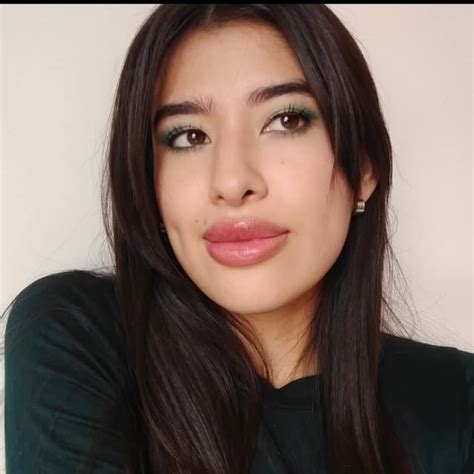 Karen Cobos Cobos Kar Threads Say More