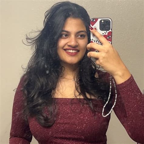 Naveena Knaveena • Threads Say More